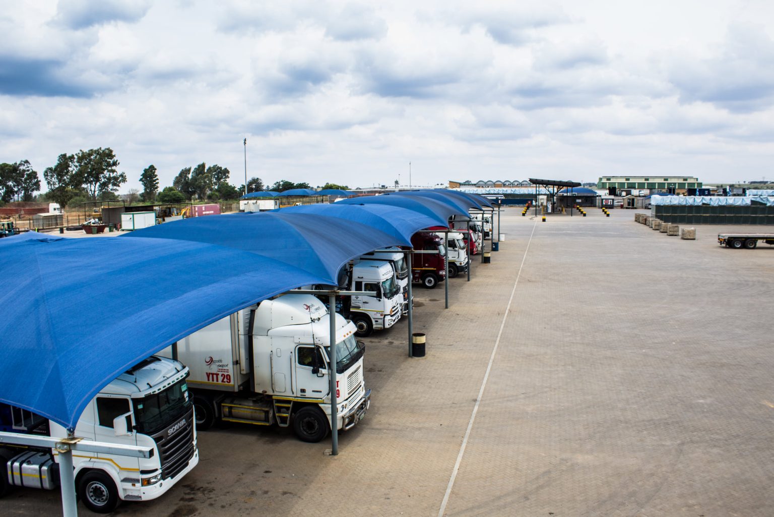 Services – R21 Truckstop